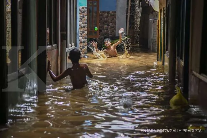 Peringatan Dini Cuaca Besok 9 1 Hujan Lebat Jakarta Berstatus