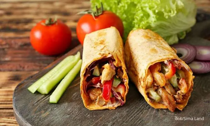 Bikin Kebab Ala Turki dengan Isian Ayam Saus Bolognese, Ini Resepnya