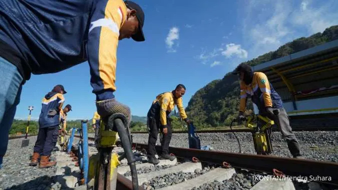 Begini Penggantian Rel Baru dan Wesel yang dilakukan KAI Sepanjang 2024